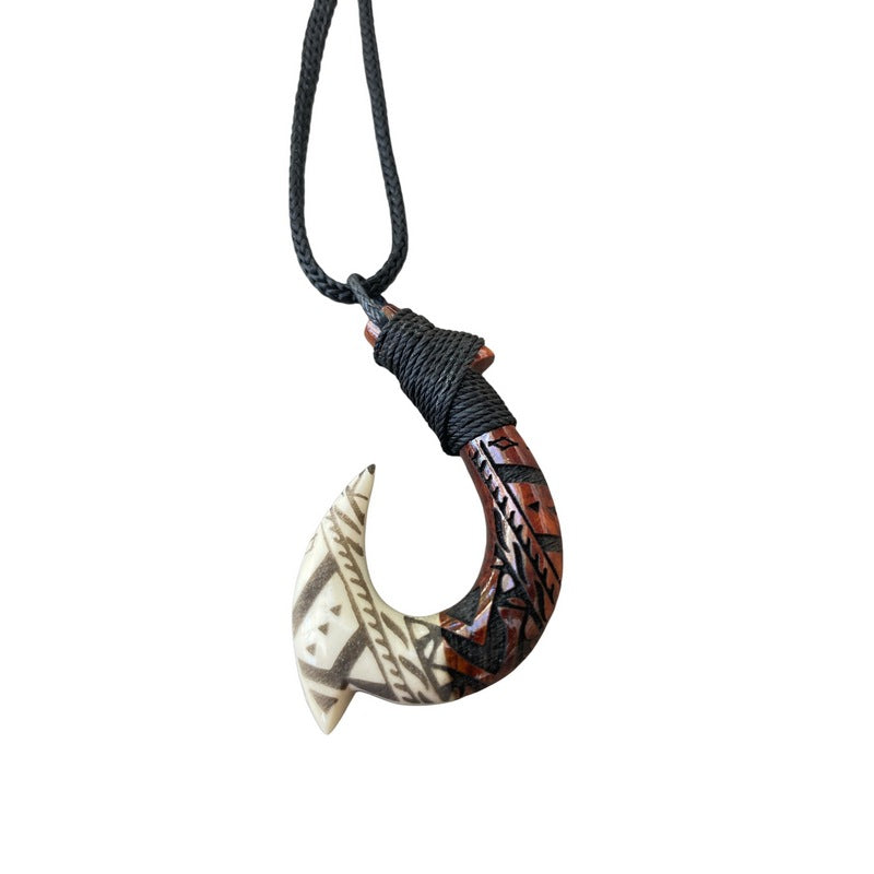 Hawaiian Koa and Bone Makau with Engravings – Makana Hut